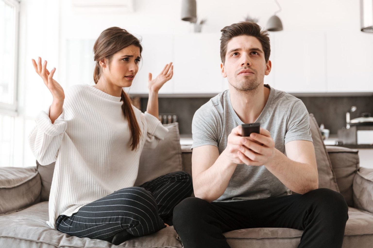 10 Unique Signs You Are A Side Chick - Love Catalogue