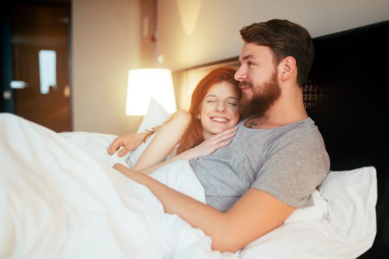 How To Keep Your Man (The Best And Only Way) - Love Catalogue