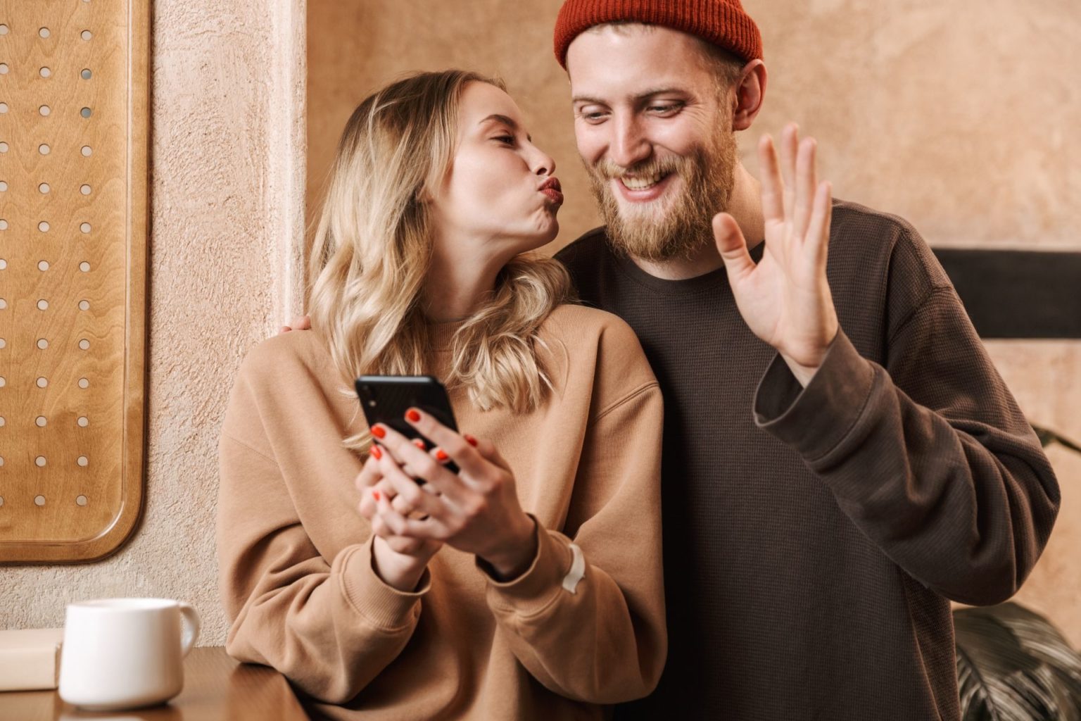 How To Keep Your Man (The Best And Only Way) - Love Catalogue
